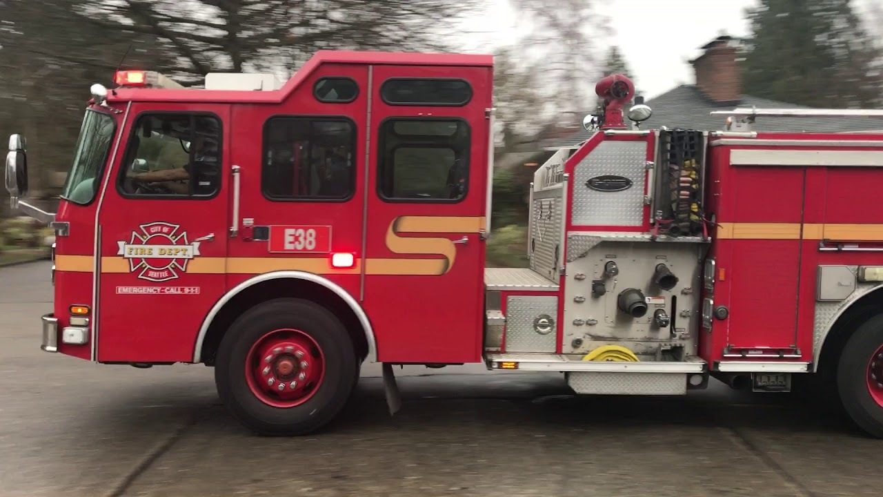 Seattle Fire Department Engine 38 Responding Seattle Fire Department ...