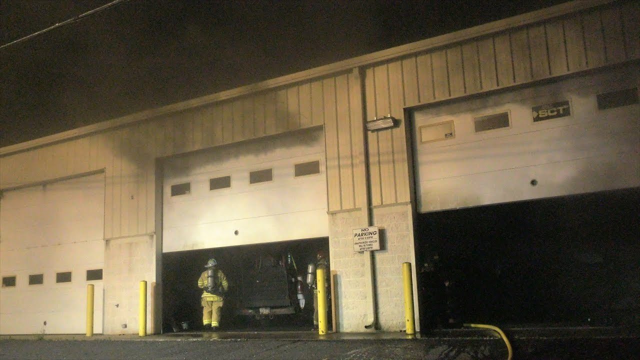 Responding and Pre-Arrival to a working structure fire, Ride with ...