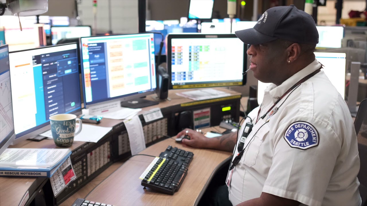 Hands-Only CPR Demo with Firefighter/Dispatcher Joe Coultman Seattle ...