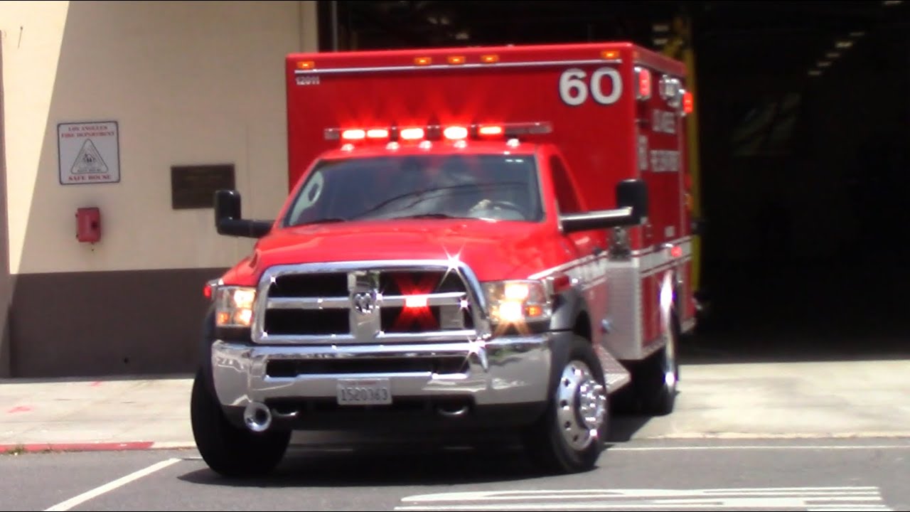 LAFD Rescue 60 Responding Seattle Fire Department Seattle Fire Buff ...