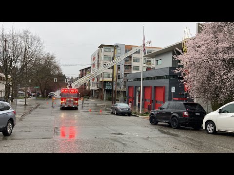 Seattle fire Department ladder 11 doing a ladder training Seattle Fire ...
