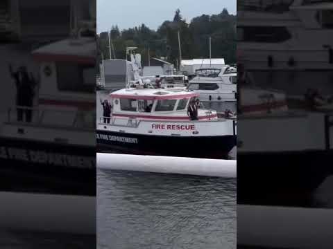 **FIREBOAT 1** Seattle Fire Rescue Fireboat 1 Sailing | SFD Seattle ...
