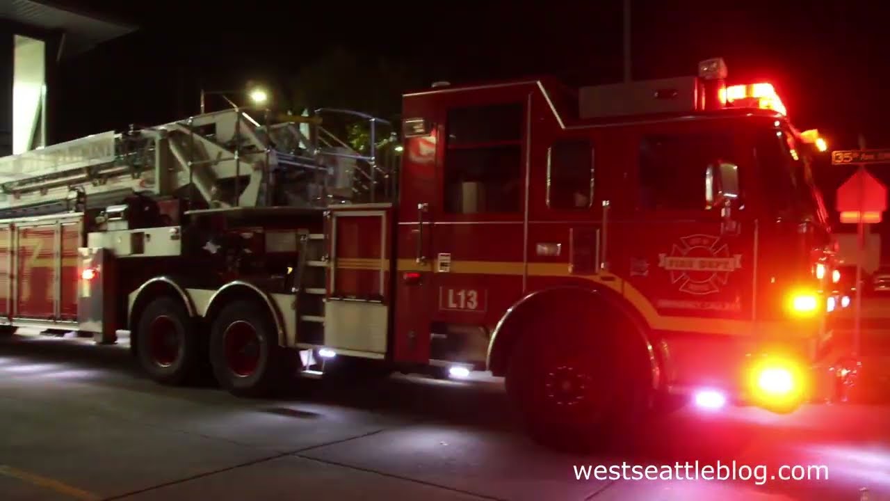 Seattle Fire Department Ladder 13 'Light the Night' Seattle Fire ...