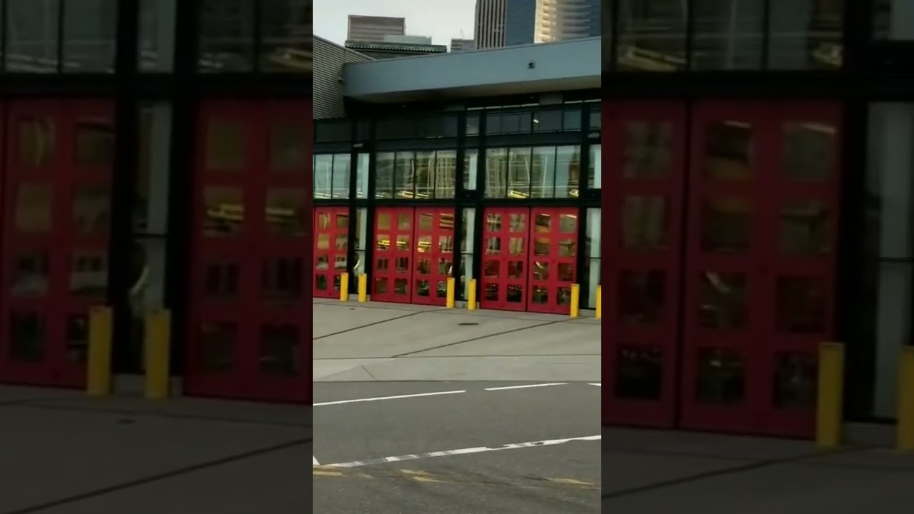 Seattle fire department station 10 responding to a structure fire ...