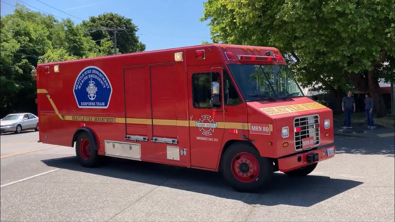 *Super rare* Seattle FD Marine 80 responding with, Rescue 1, E36, M17 ...