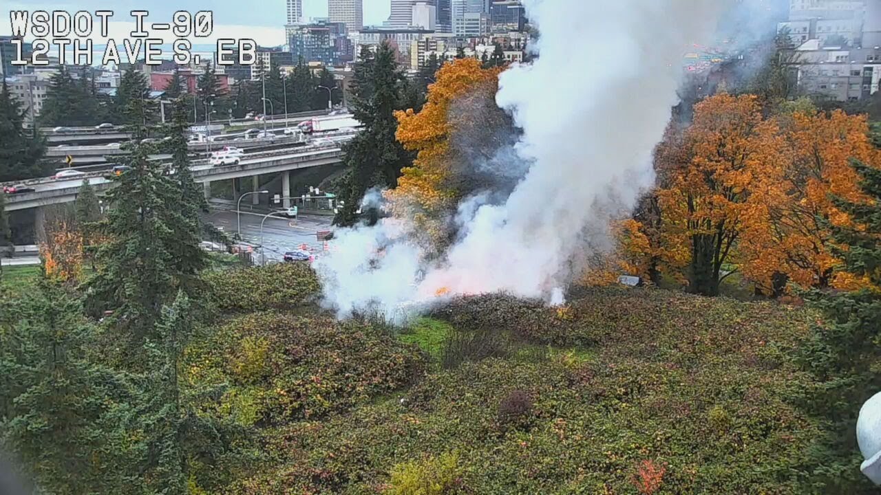 Emergency closure enforced on fire-ridden encampment near I-5 in ...