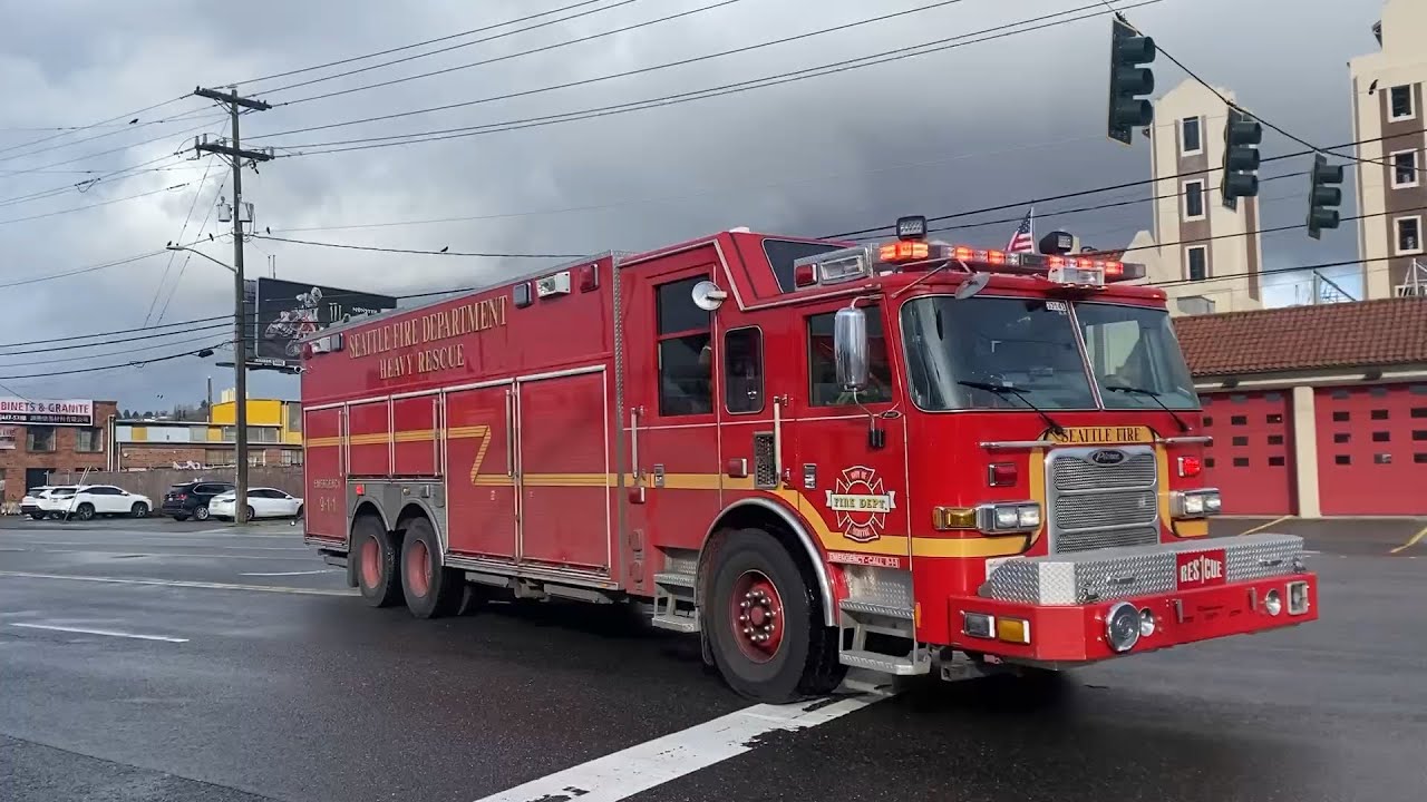Seattle Fire Department Rescue 1 Responding Seattle Fire Department ...